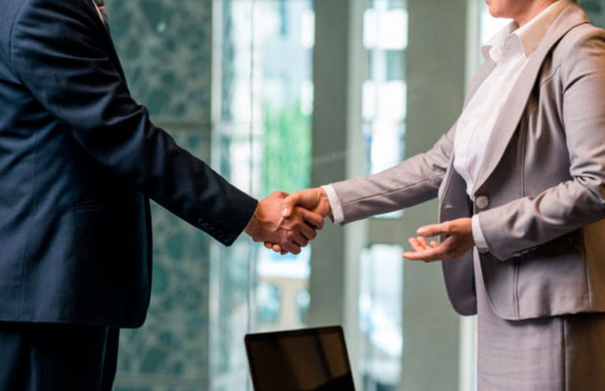 Cómo un empresario puede mejorar el acercamiento a sus clientes ...