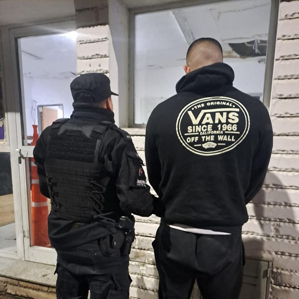 Detuvieron A Un Joven Que Circulaba Con Un Auto Robado En La Zona Sur